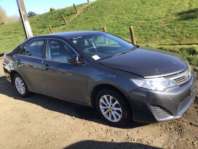 Toyota Camry ASV50