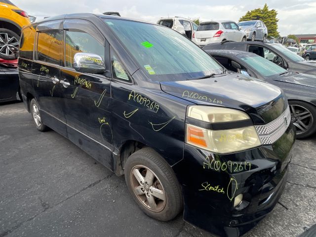 Toyota Noah/Voxy AZR60 2001-2007