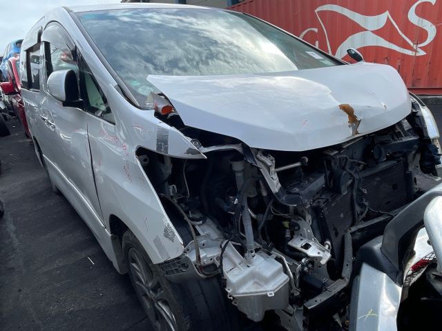 Toyota Vellfire ANH20