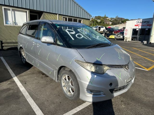 Toyota Estima ACR55