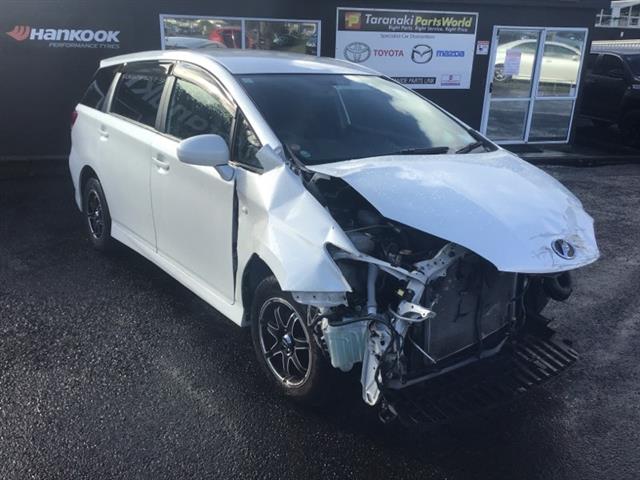 Wrecking Toyota Wish ZGE20